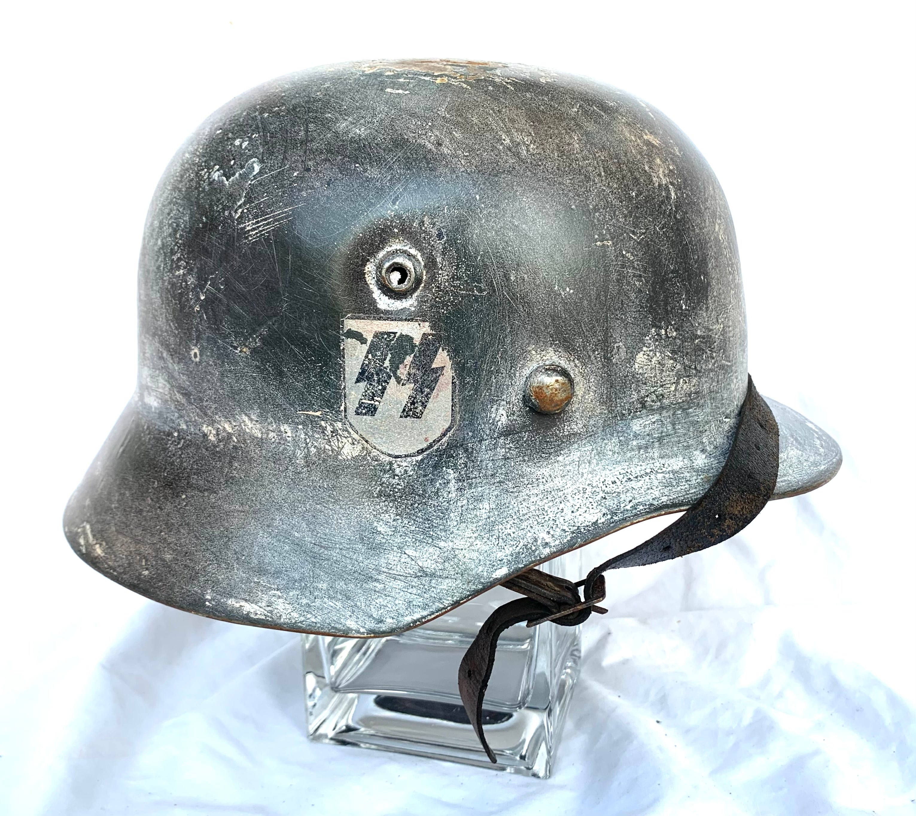 WW2 German SS M40 Helmet in Winter Camo with Liner and Chinstrap – Vigo ...